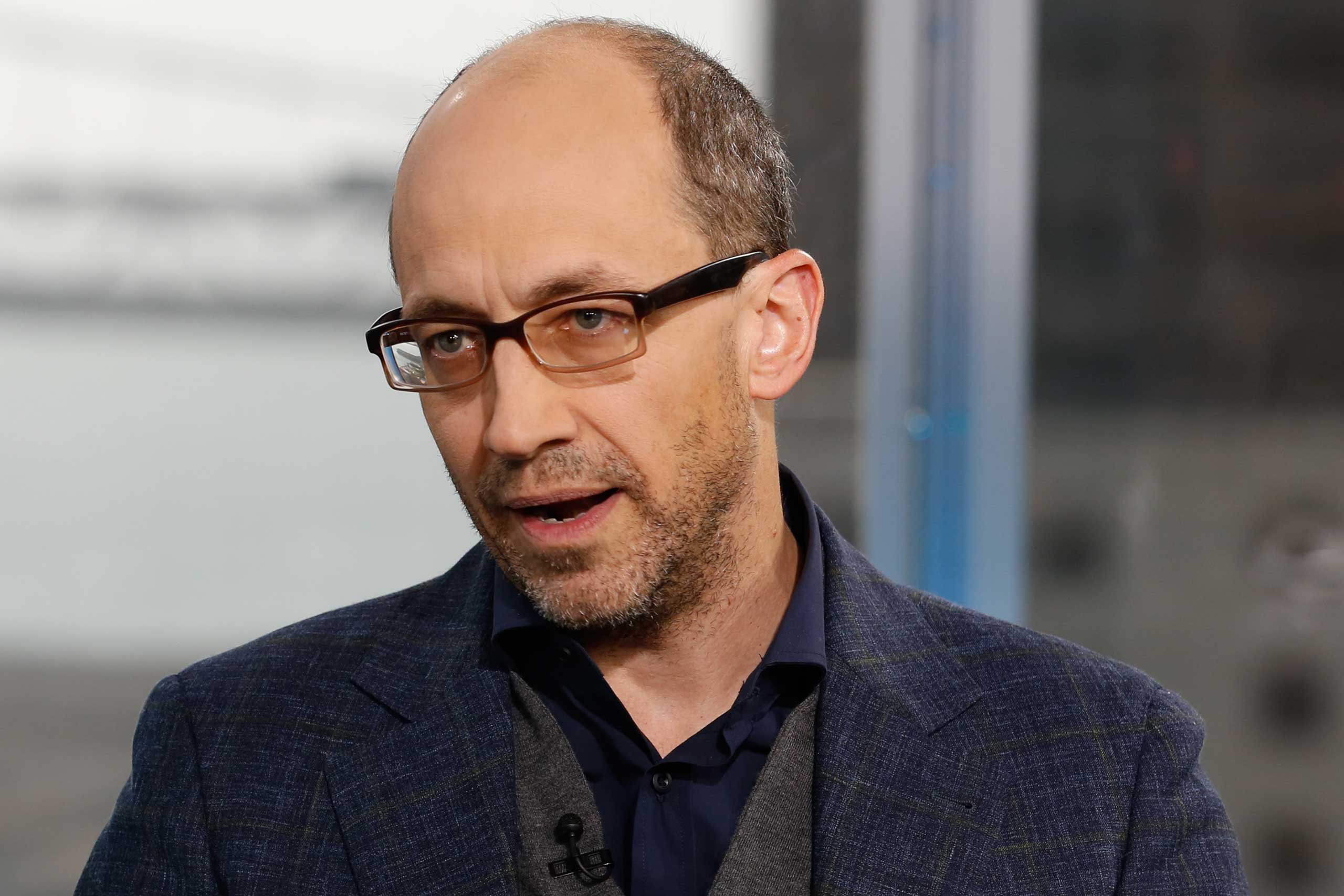 Twitter CEO Dick Costolo Announces Resignation
