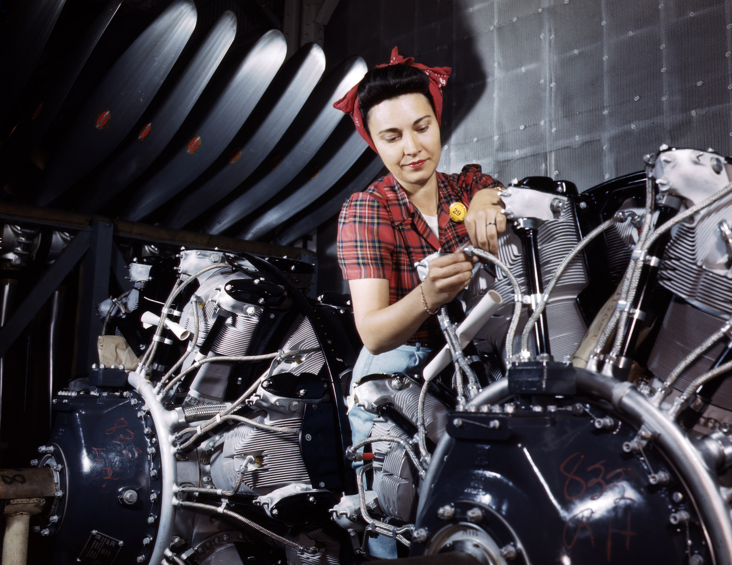 Rosie the Riveter History: See 15 WWII Photos of Women Working
