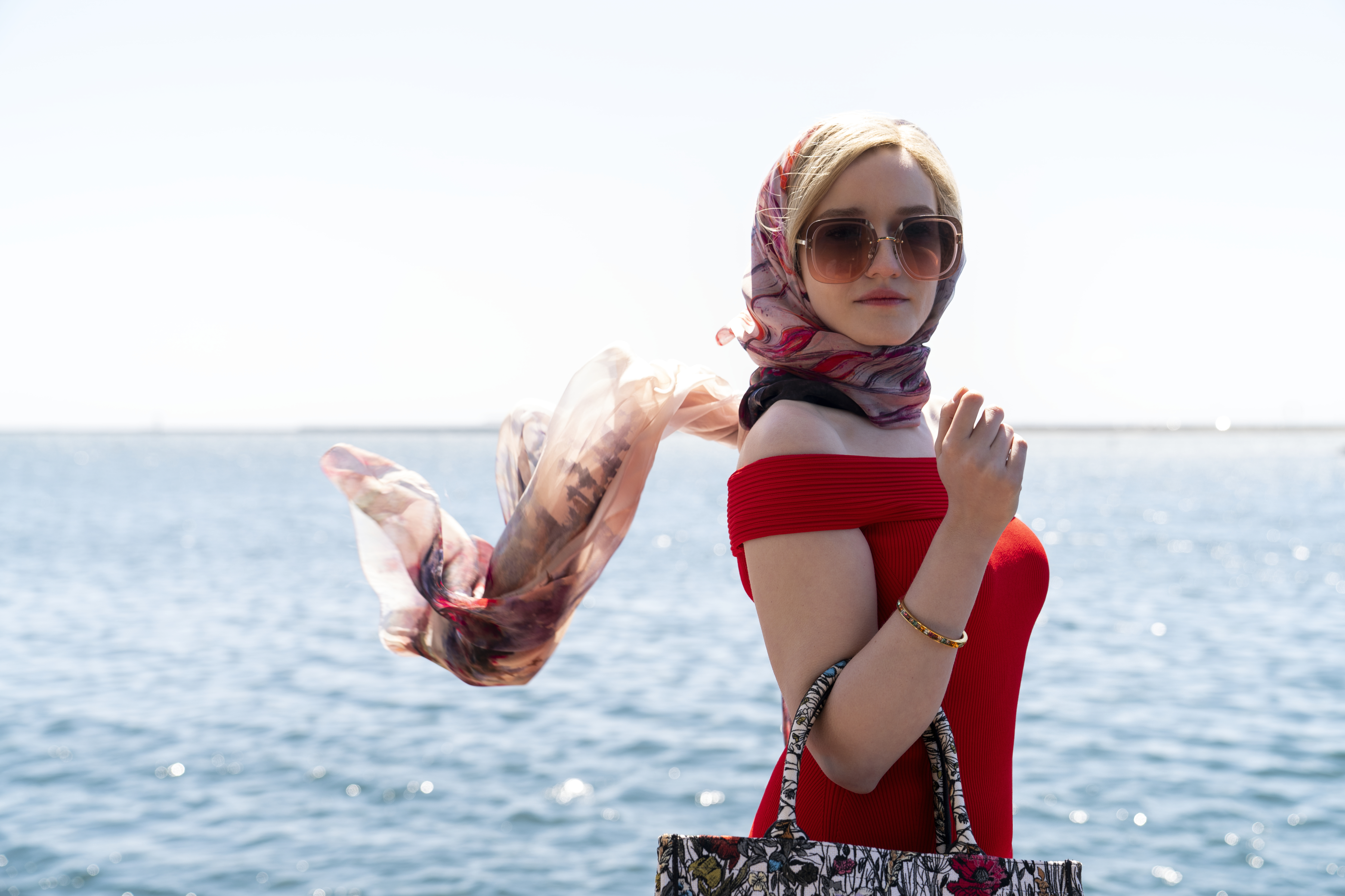 The True Story Behind Netflix's Inventing Anna