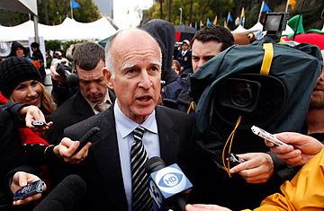 Can Jerry Brown Solve California's Perpetual Crisis?