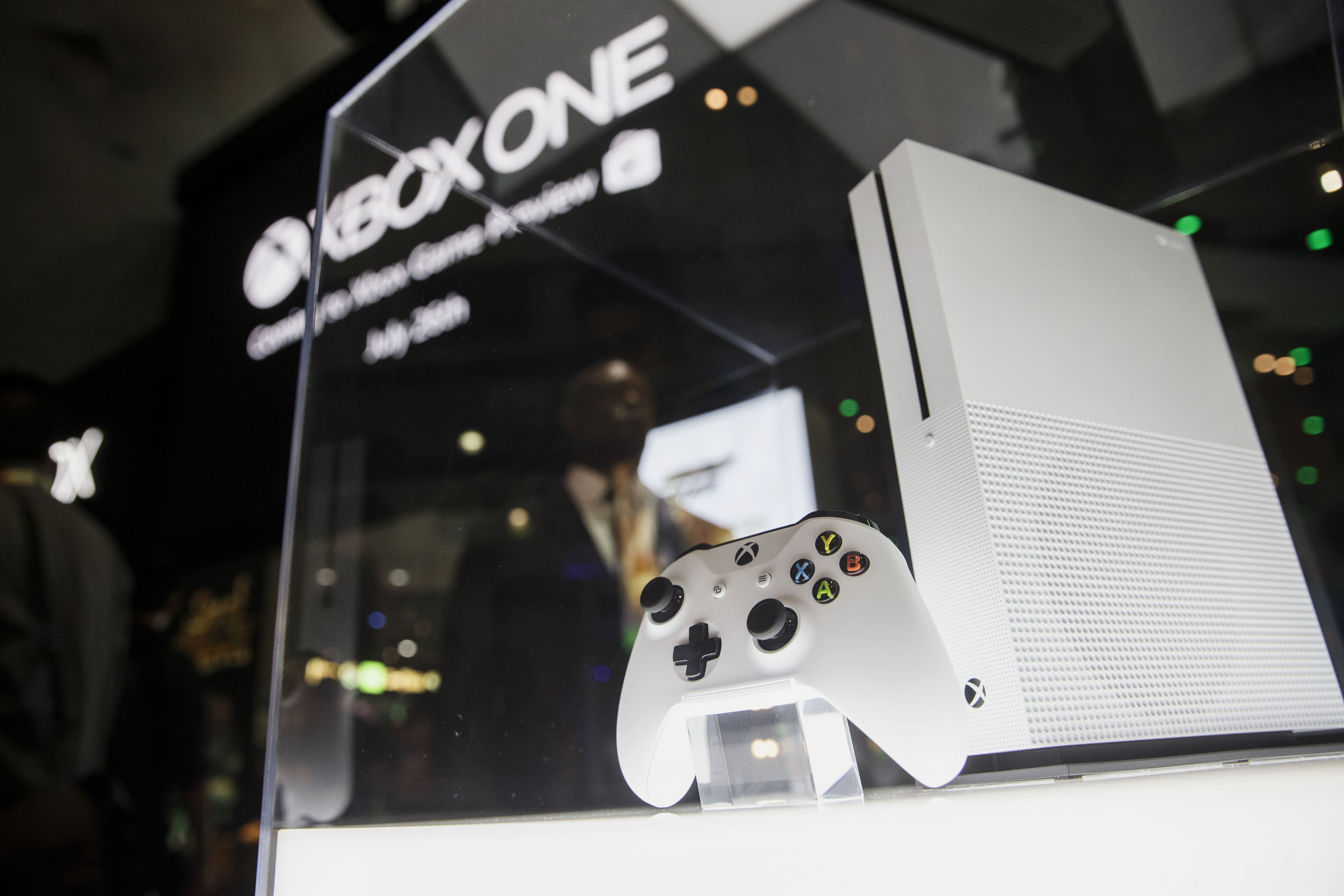 Microsoft's Xbox One S Arrives On August 2