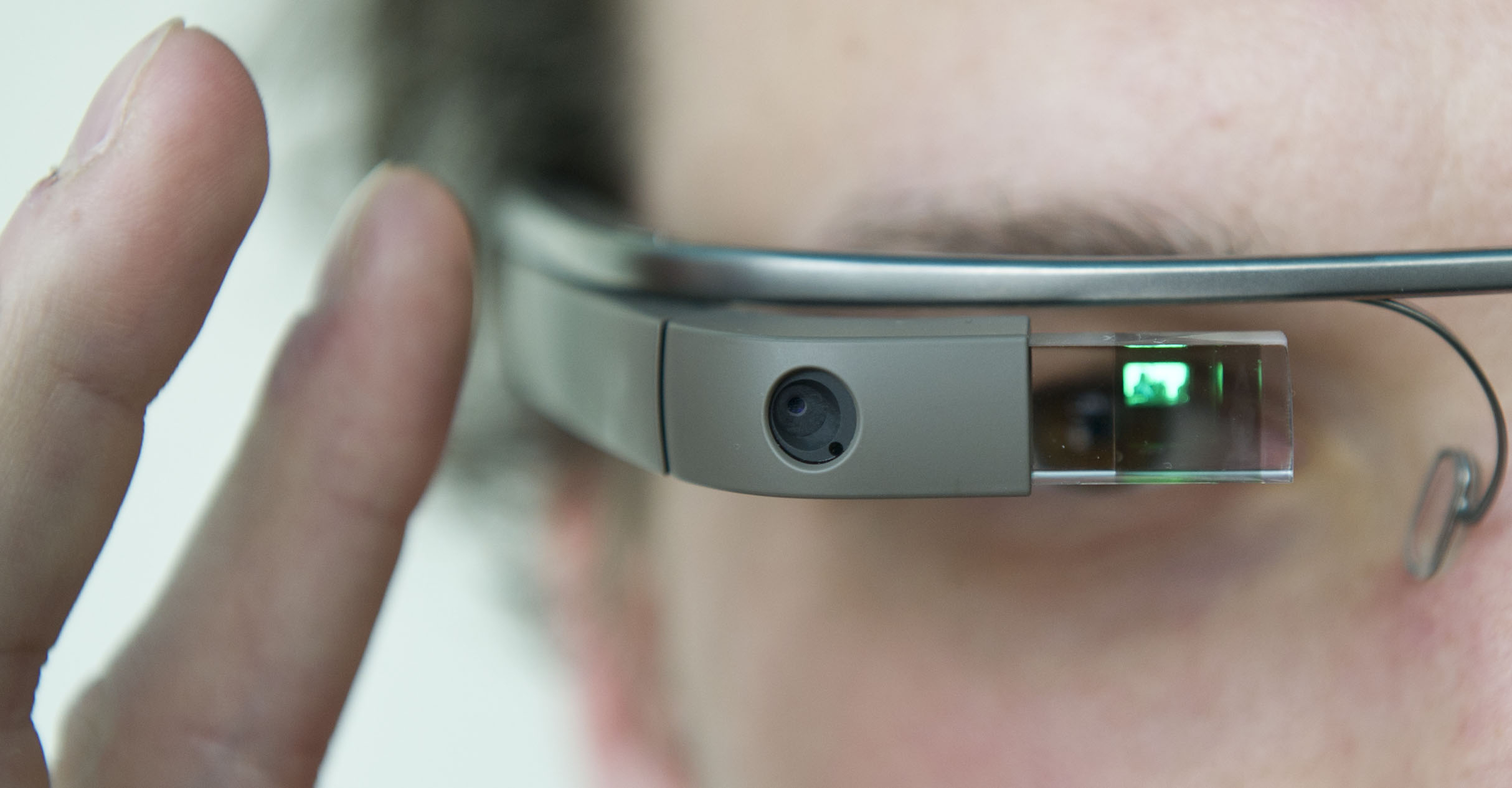 Google Glass Ends Explorer Beta Program