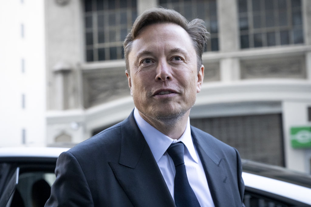 Elon Musk Signs Open Letter Urging AI Labs to Pump the Brakes