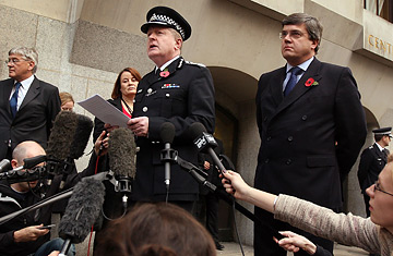 London Police Guilty in Shooting Goof
