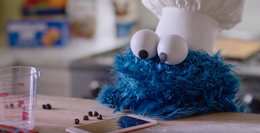 Apple Releases Outtake Video for Cookie Monster iPhone Ad