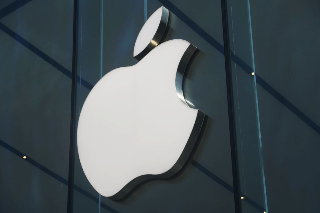 E.U. Court Rules Against Apple in $14 Billion Irish Tax Bill Case