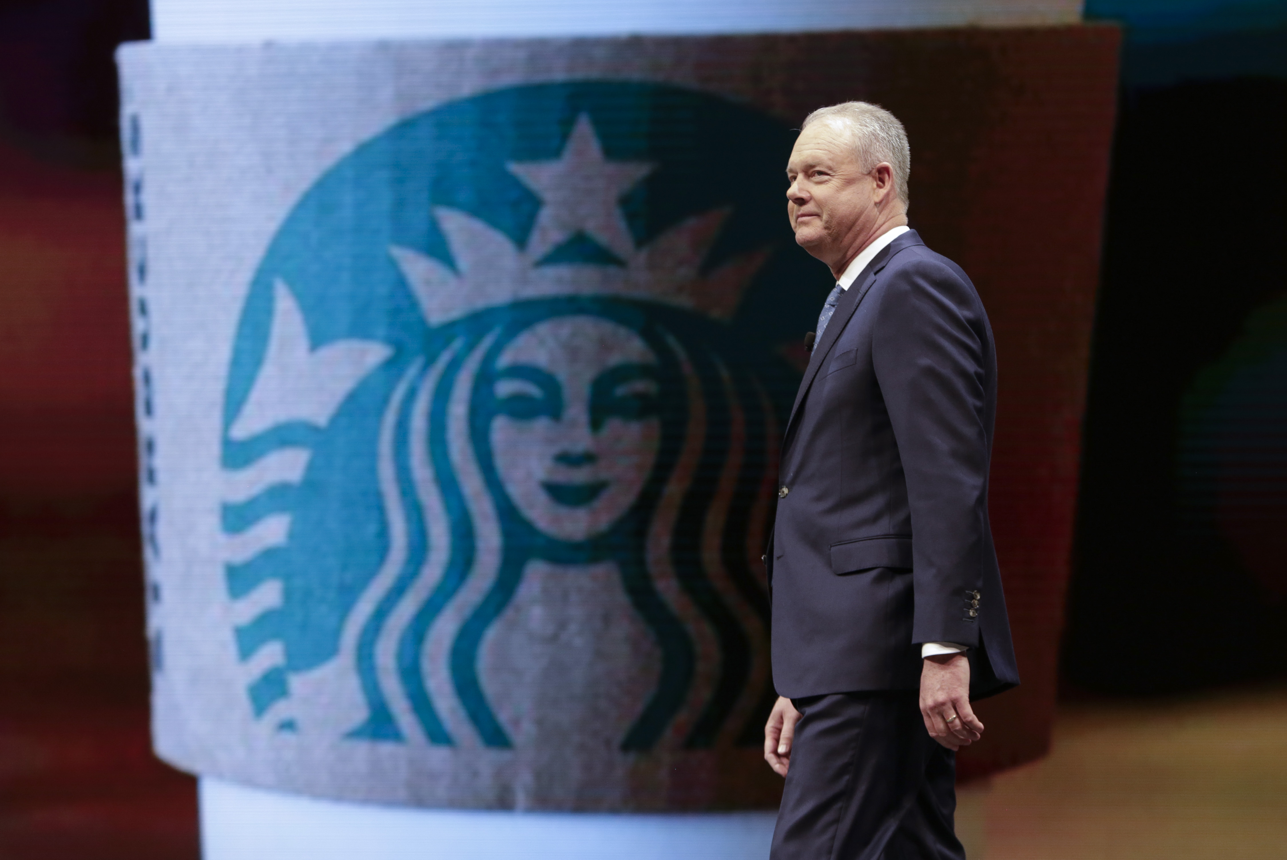 Starbucks CEO Apologizes After Black Men Arrested in Philly